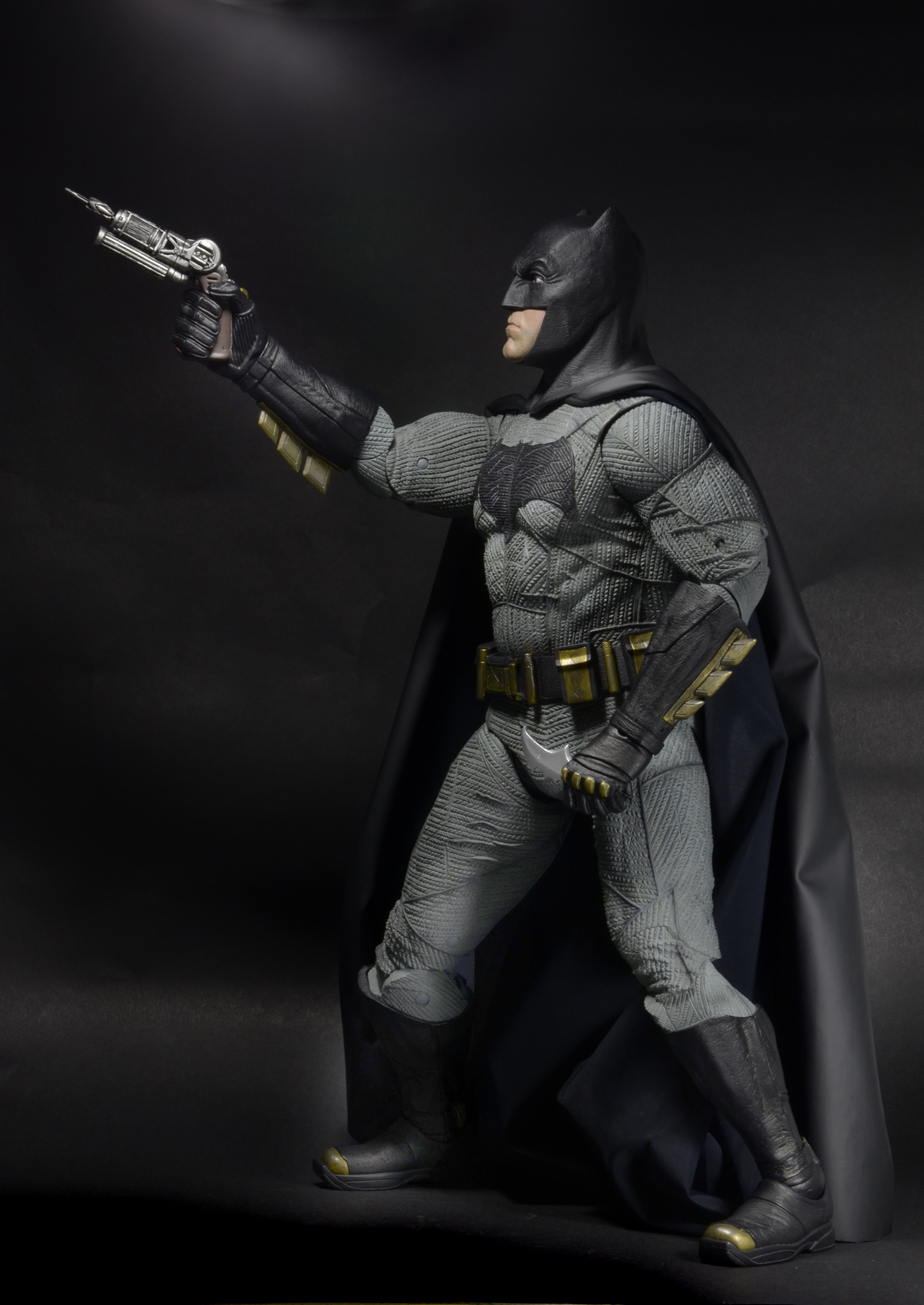 BEHIND-THE-SCENES EXCLUSIVE: NECA’s Amazing Affleck BATMAN | 13th ...