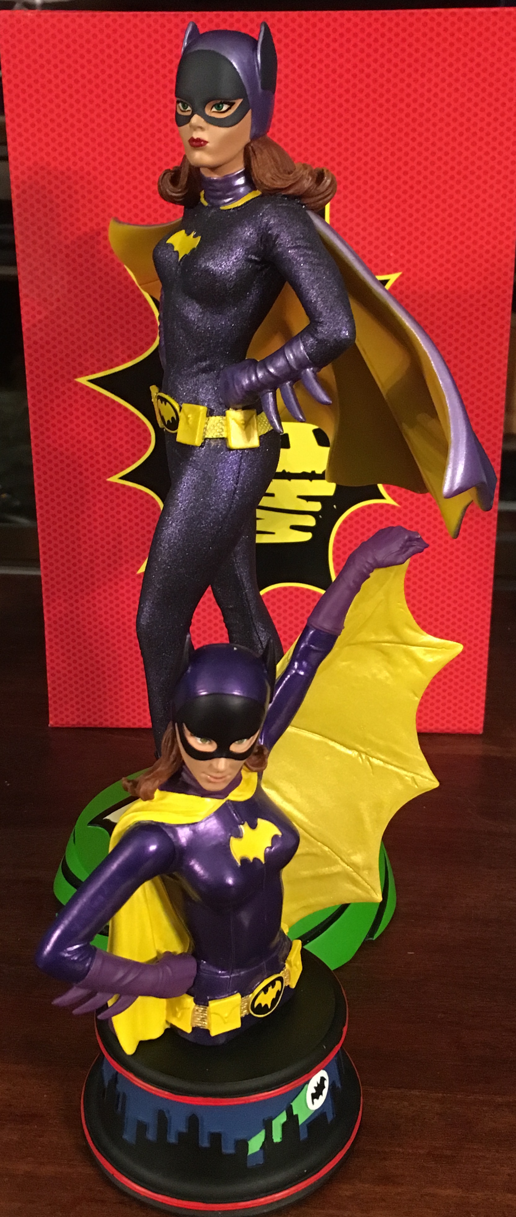 REVIEW: Diamond’s Kitschy BATGIRL Mini-Sculpture | 13th Dimension ...