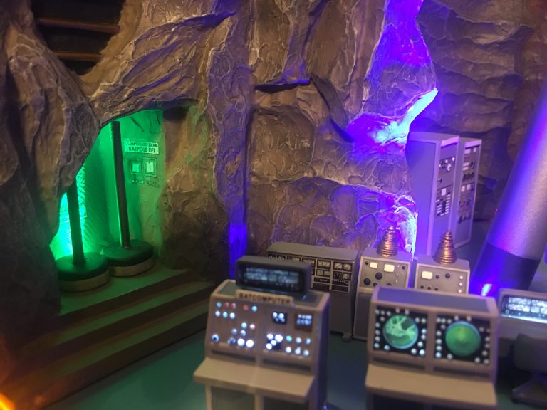 REVIEW: Factory’s 1966 BATCAVE Model Is an Epic Achievement | 13th ...