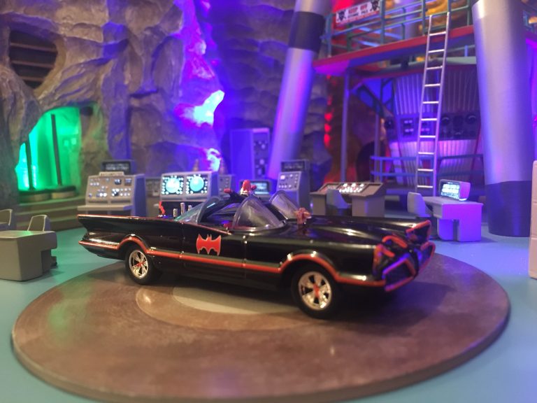 REVIEW: Factory’s 1966 BATCAVE Model Is an Epic Achievement | 13th ...