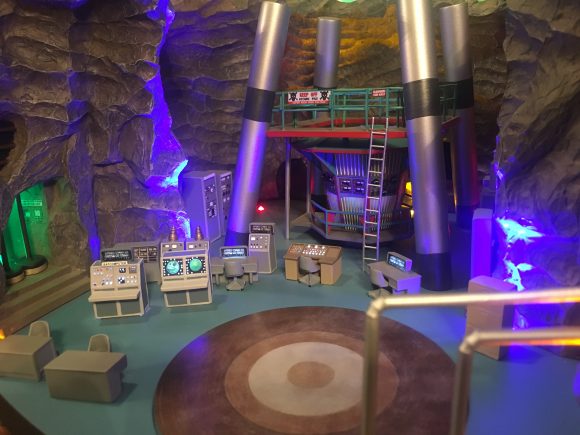 REVIEW: Factory’s 1966 BATCAVE Model Is an Epic Achievement | 13th ...