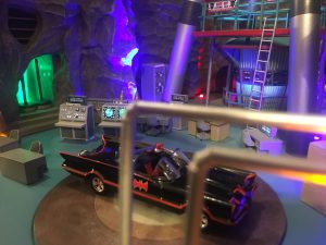 REVIEW: Factory’s 1966 BATCAVE Model Is an Epic Achievement | 13th ...