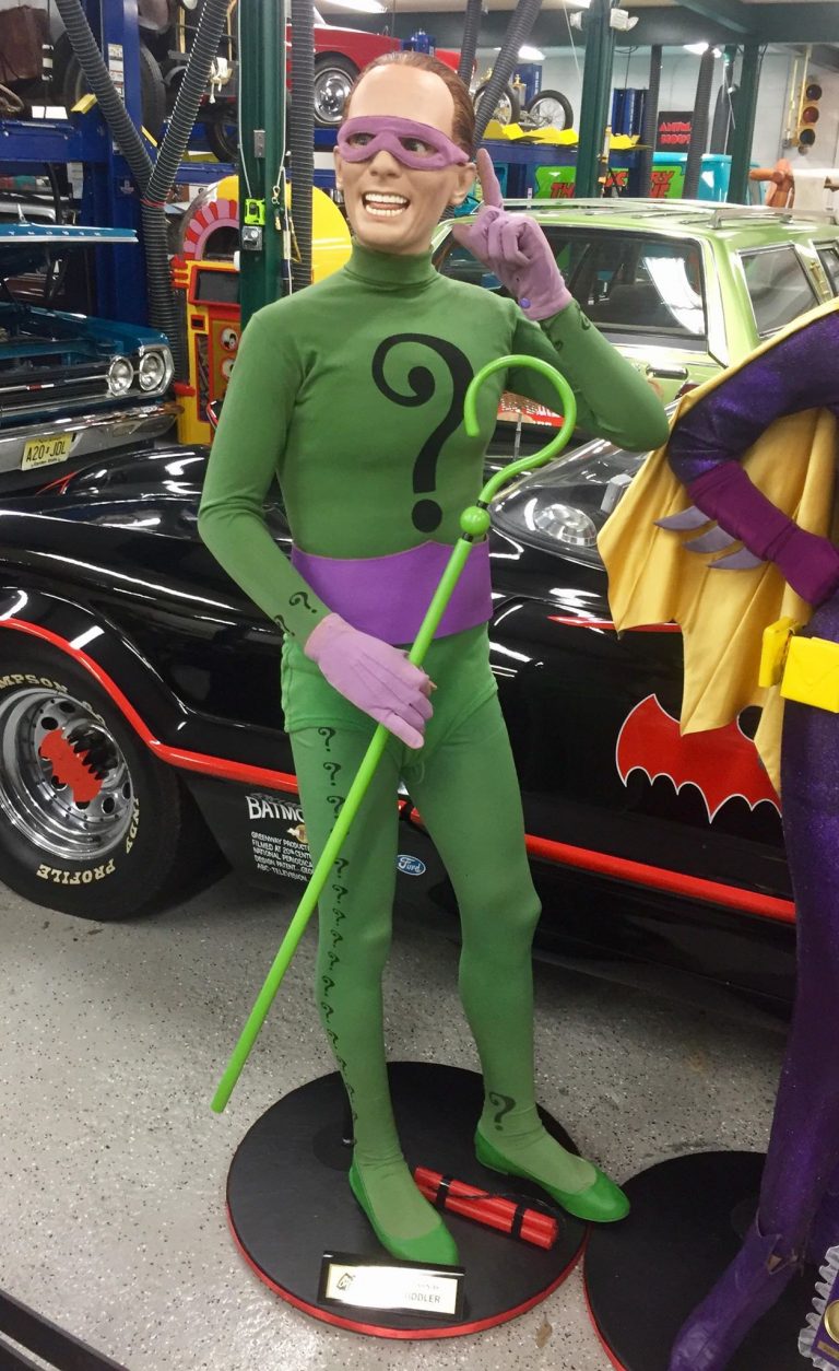 Dig This UP-CLOSE LOOK at an Original RIDDLER Costume | 13th Dimension ...