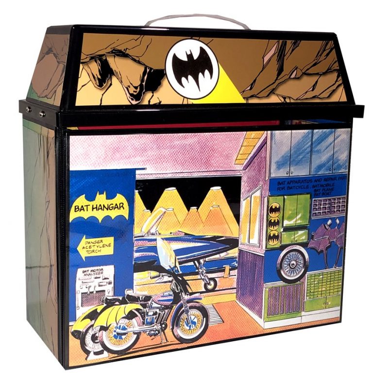 EXCLUSIVE: Classic Batman WAYNE FOUNDATION Playset Makes a Comeback ...