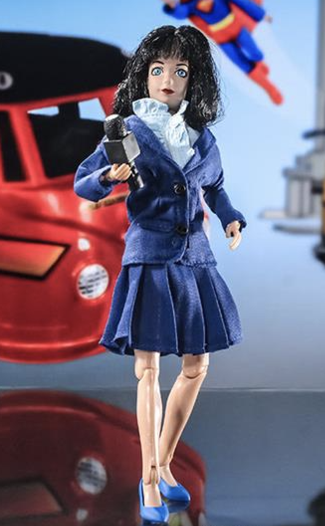 FIRST LOOK: The Grooviest DAILY PLANET Playset You’ll Ever See | 13th ...