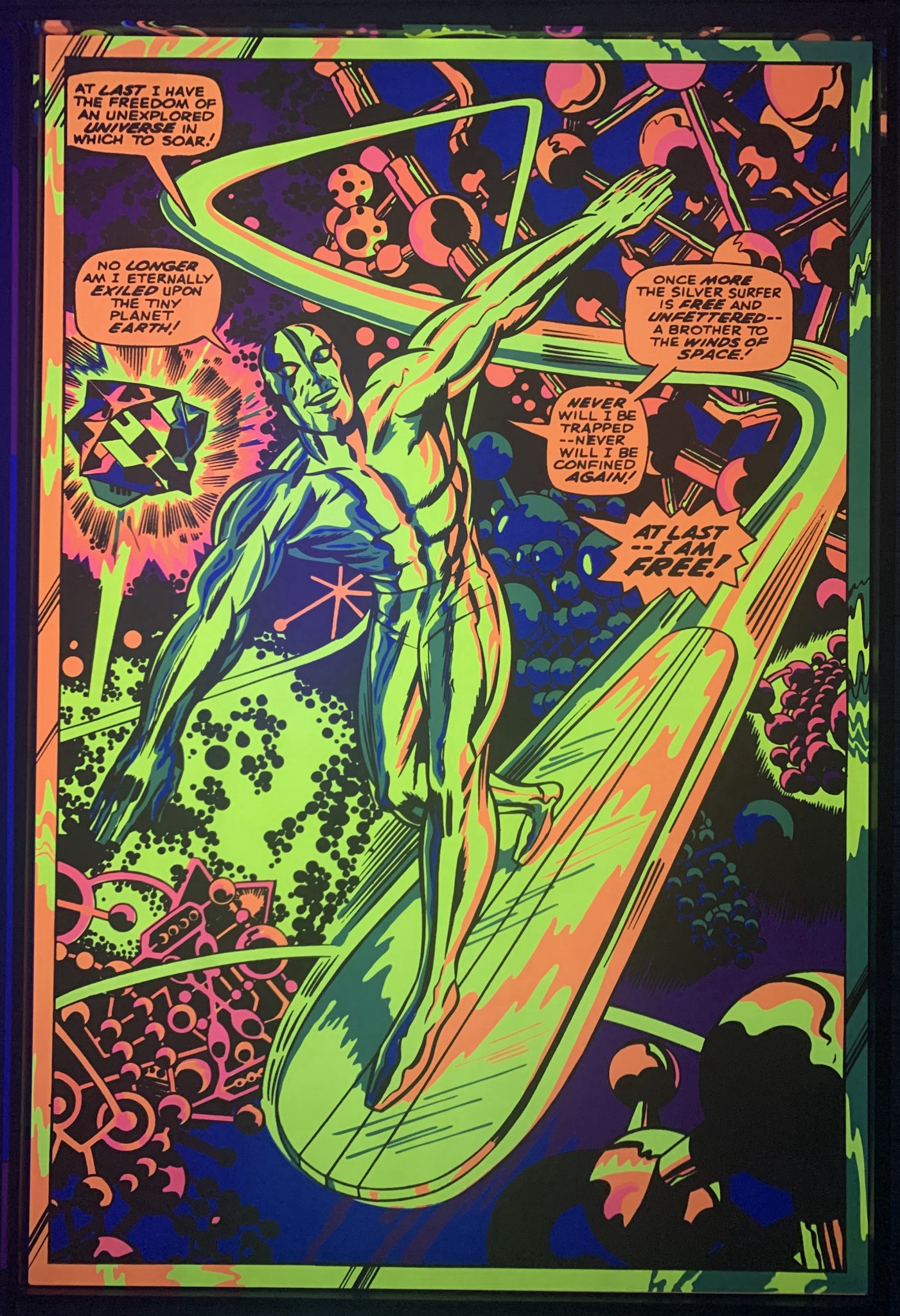 MARVEL CLASSIC BLACK LIGHT POSTERS Portfolio: The Best Comics ...