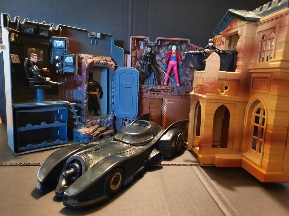 The TOP 13 BATCAVE PLAYSETS Ever – RANKED | 13th Dimension, Comics ...