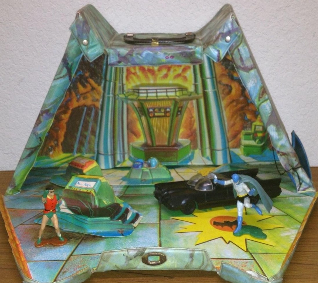 The TOP 13 BATCAVE PLAYSETS Ever – RANKED | 13th Dimension, Comics ...