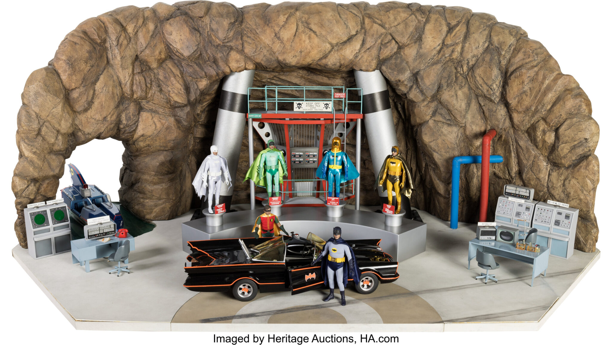 Dig These 13 MAGNIFICENT CLASSIC BATMAN TOYS Going Up for Auction ...