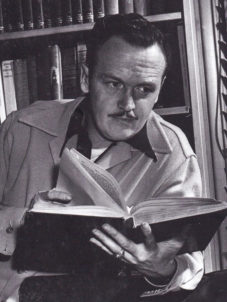 13 Fabulous FLASH GORDON STRIPS: An ALEX RAYMOND Birthday Celebration ...