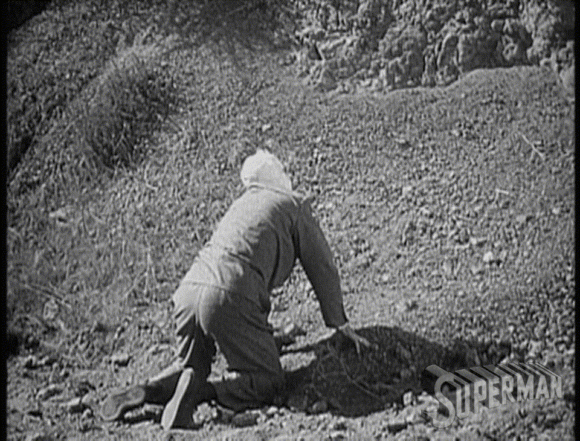 GIF-MANIA! Dig 13 Times KIRK ALYN Changed into SUPERMAN and Back Again | 13th Dimension, Comics ...