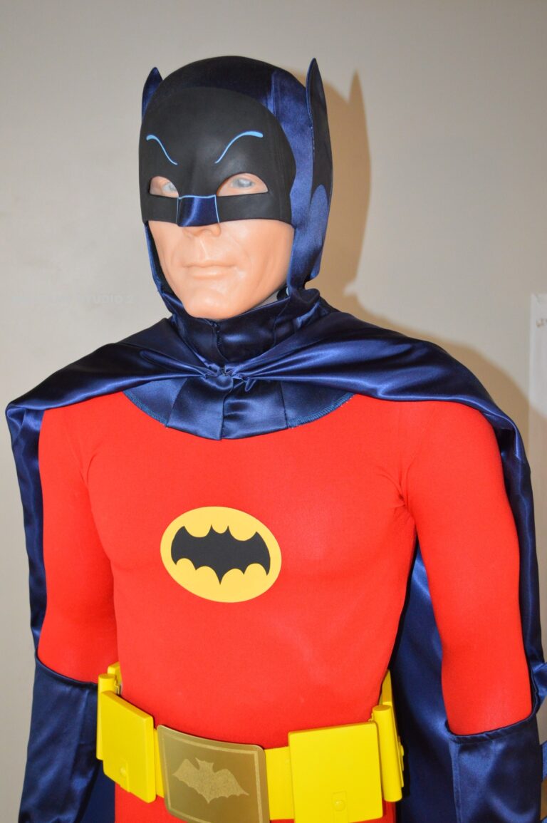 What ADAM WEST Might Have Actually Looked Like as RED BATMAN | 13th ...