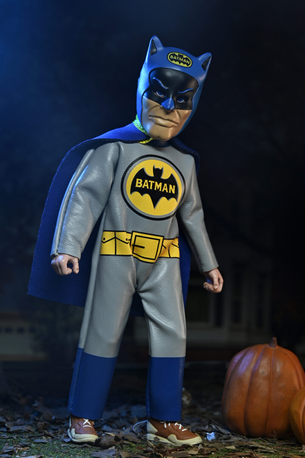 Dig This EXCLUSIVE UP-CLOSE LOOK at NECA’s BEN COOPER BATMAN Action ...
