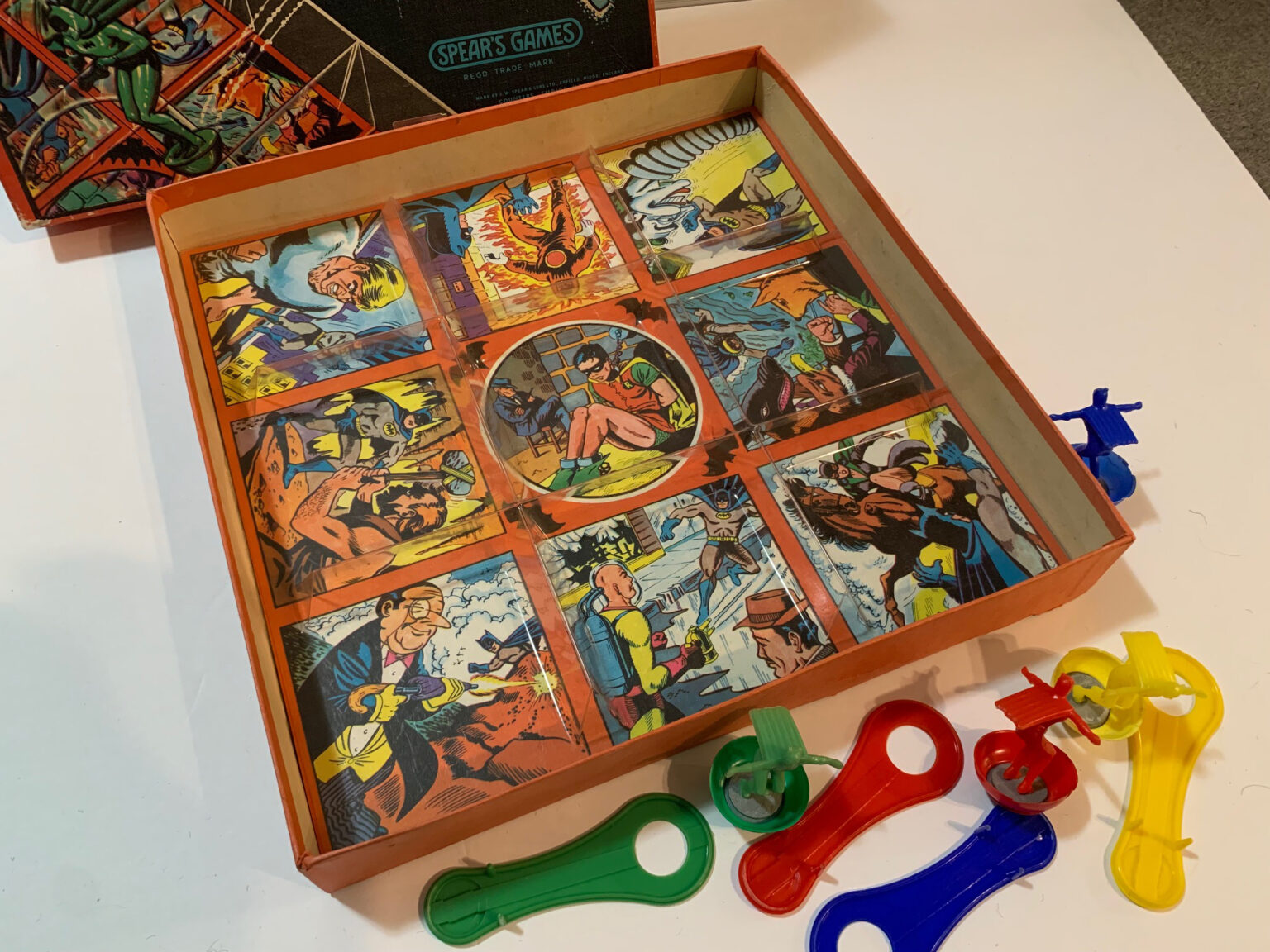 WHY DC NEEDED A STYLE GUIDE: Dig 13 Wildly Off-Model BATMAN ...