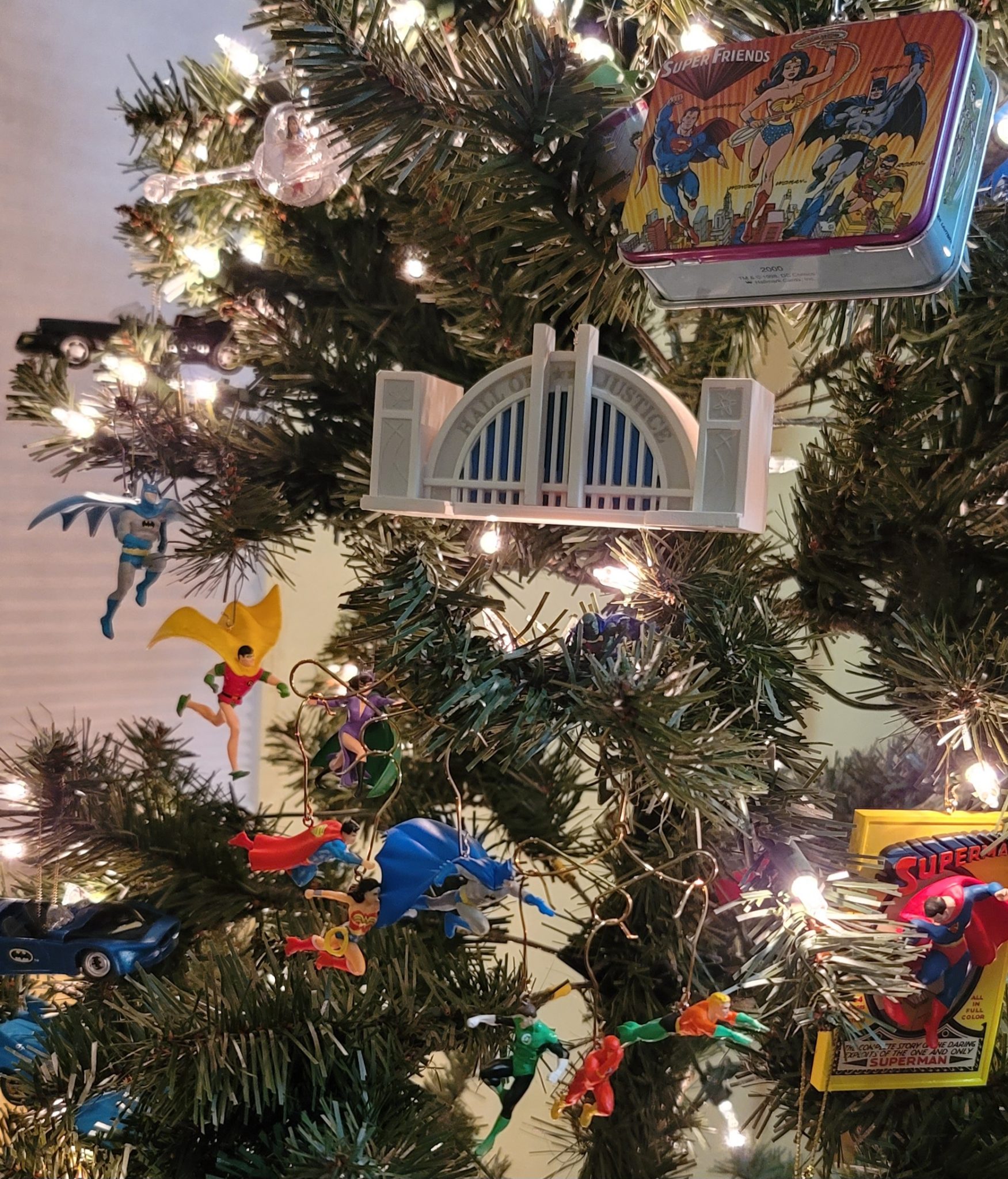 MY SUPERHERO CHRISTMAS TREE: These Are More Than a Few of My Favorite ...